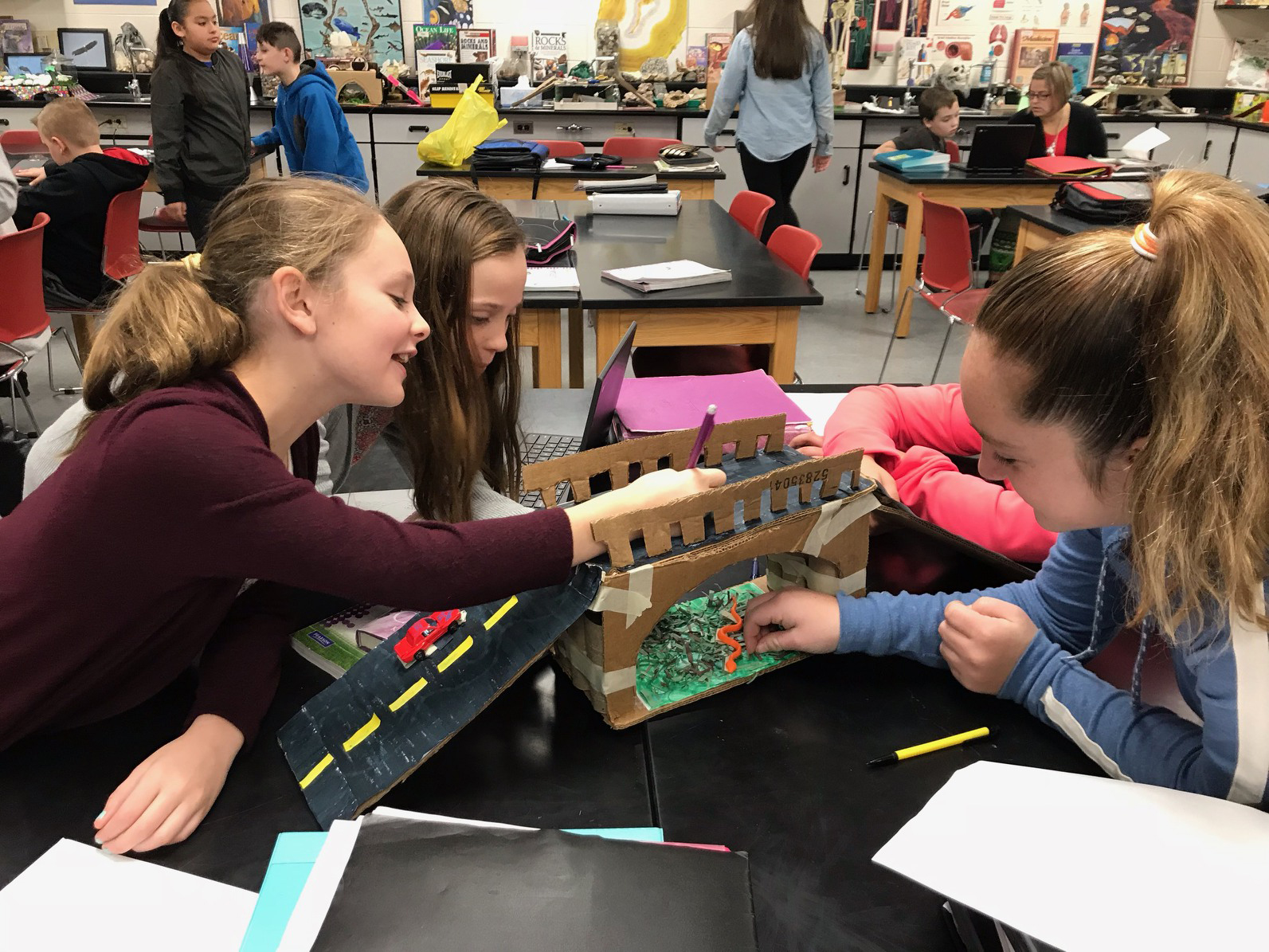 Stem – Science Class – Lewis Cass Junior High School